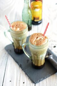 Coca-Cola and Kahlua Float - The Cake Chica