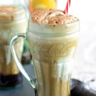 Coca-Cola and Kahlua Float - The Cake Chica