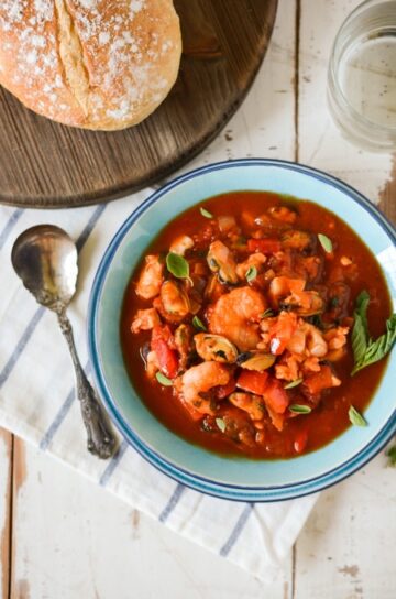 Easy Seafood Stew - The Cake Chica
