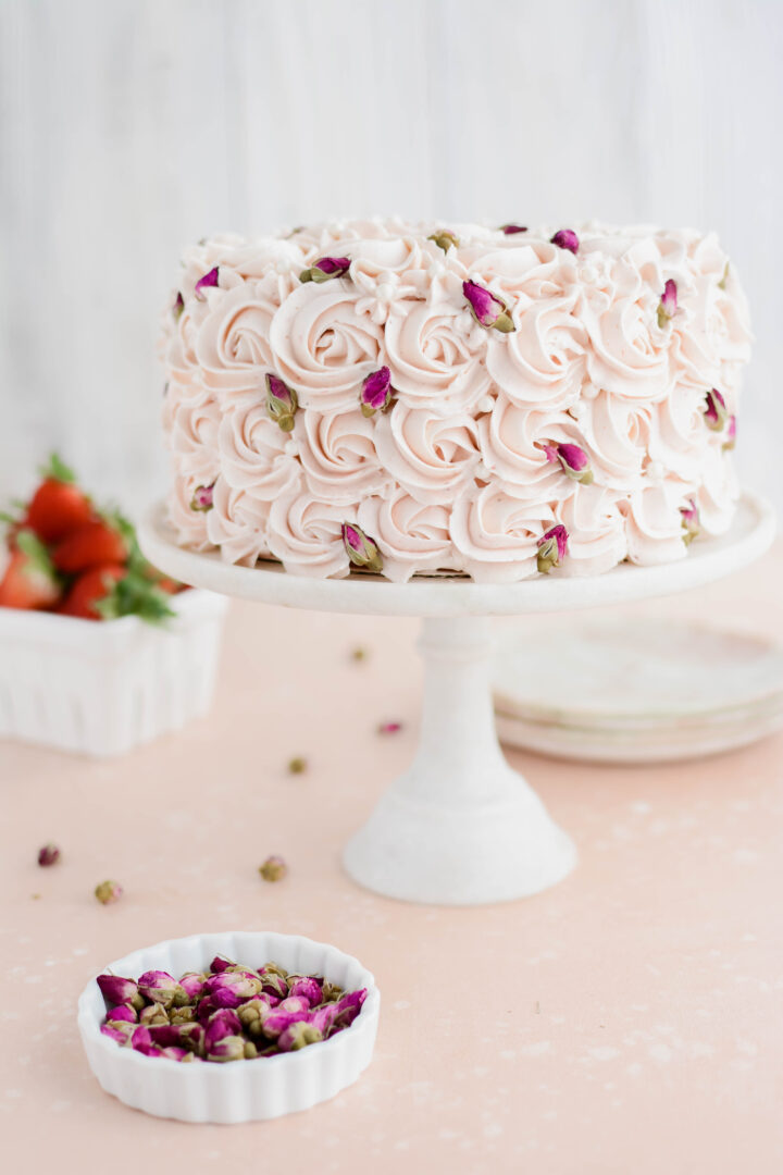 White Chocolate Rose Cake - The Cake Chica