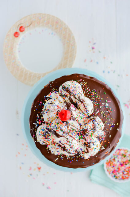 Chocolate Root Beer Float Cake - The Cake Chica