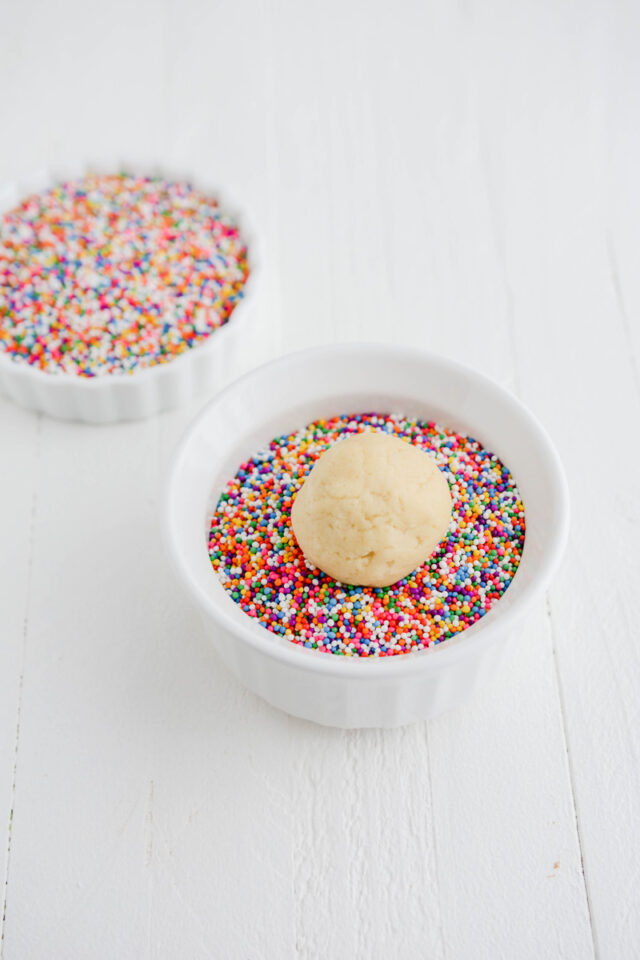 Mexican Sprinkle Cookies - The Cake Chica