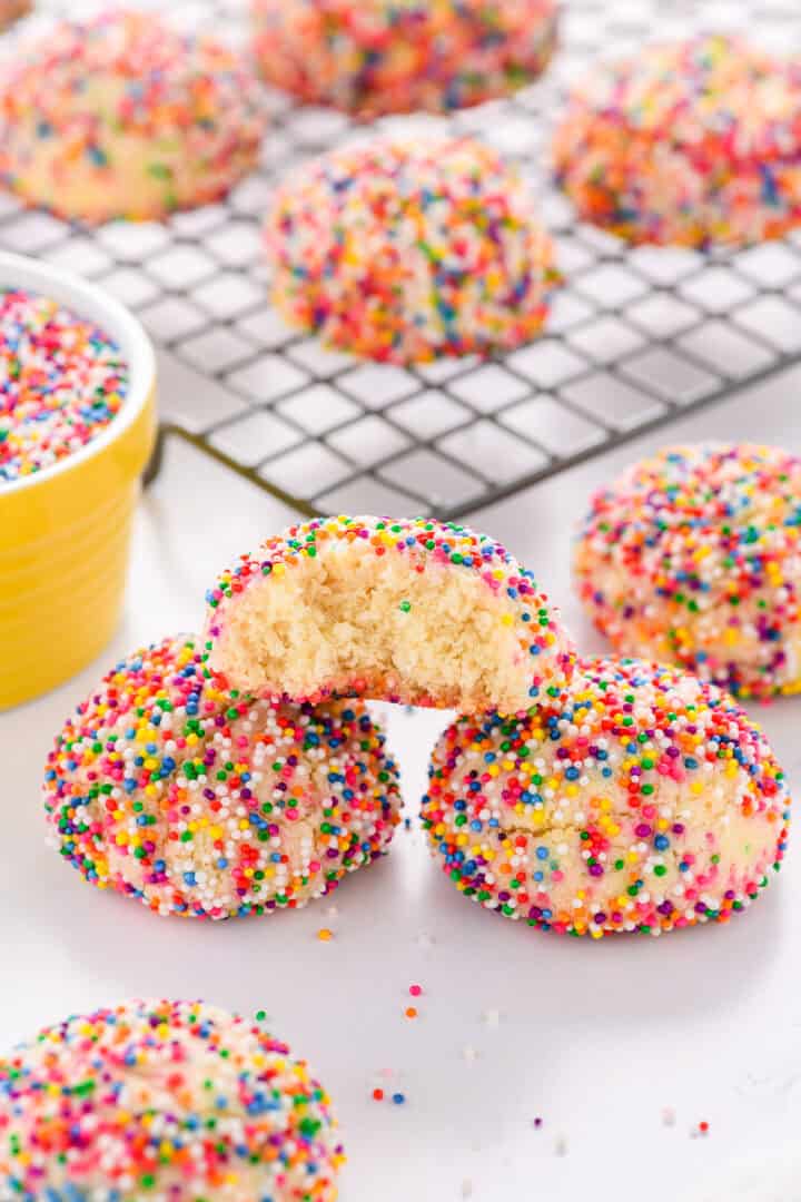 Mexican Sprinkle Cookies - The Cake Chica